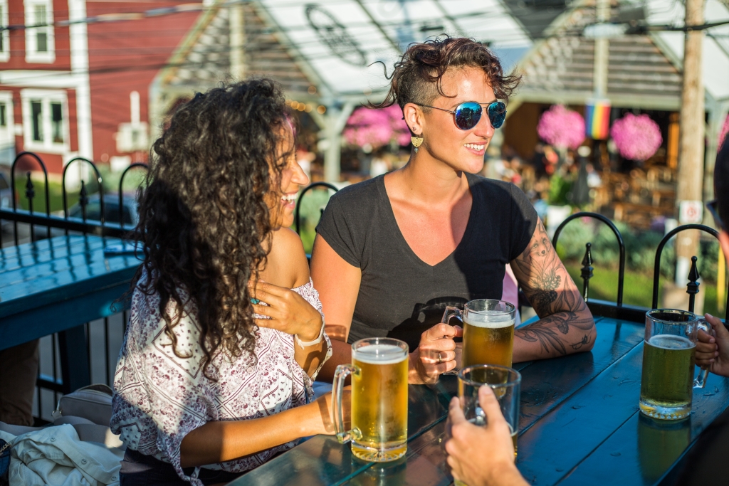 Hunter's Ale House - Canada's Food Island